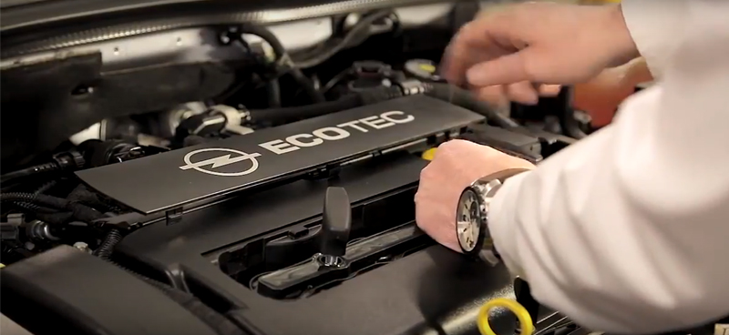 How to Refit an Ignition Coil Rail - Professional Motor Mechanic