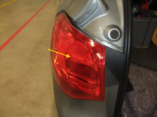 Rear Light Replacement Guide - Vauxhall Astra - Professional Motor Mechanic
