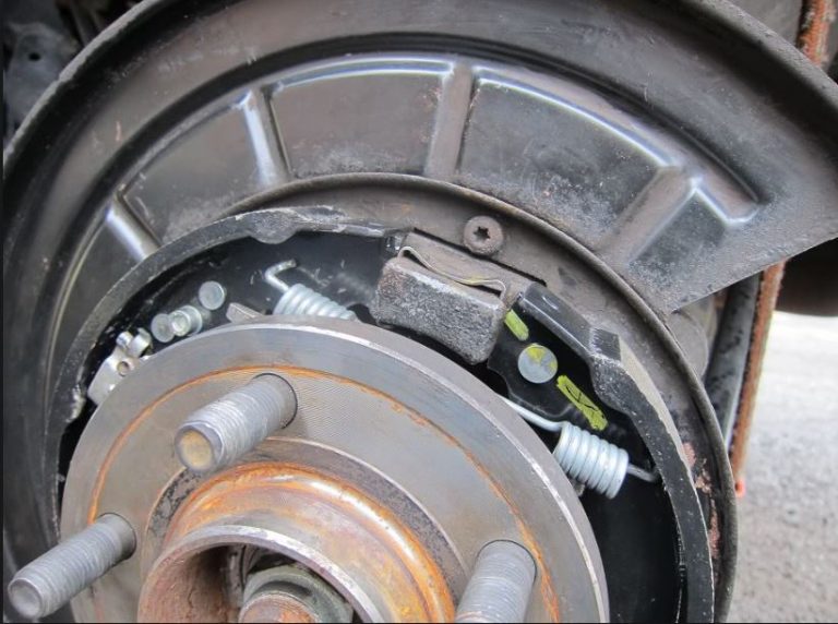 Handbrake Shoe Fitting - Professional Motor Mechanic