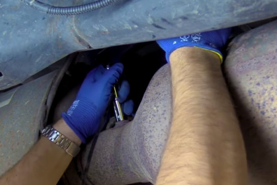 Installing an EGT Sensor - Professional Motor Mechanic