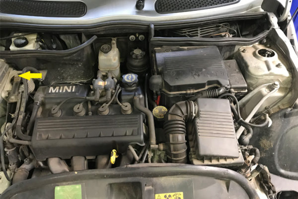 How to Replace the Clutch on a Mini One - Professional Motor Mechanic