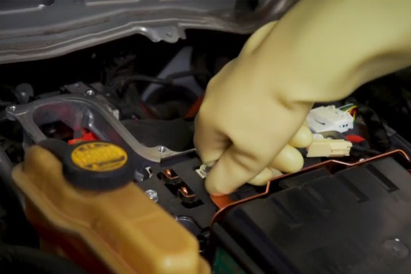 Hybrid Servicing - What Tools You Need - Professional Motor Mechanic
