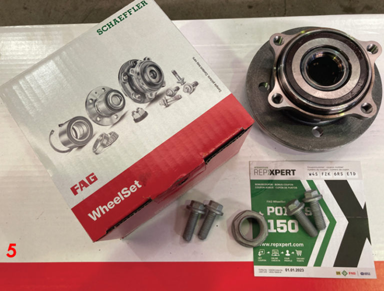 How to replace wheel bearings on a MINI Cooper - Professional Motor ...