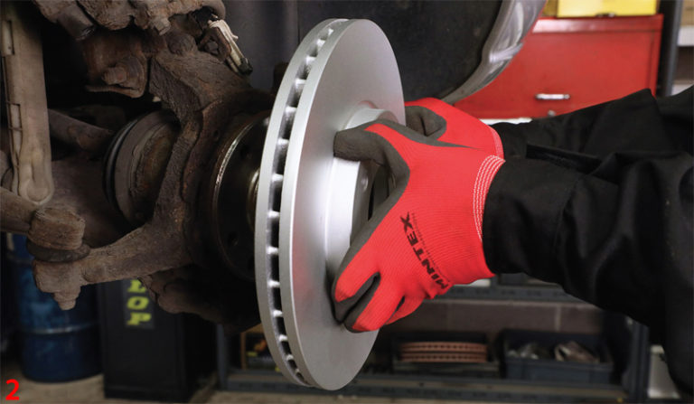 How to accurately fit discs - Professional Motor Mechanic