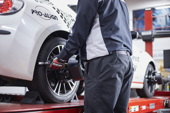 How to perform an alignment check - Professional Motor Mechanic