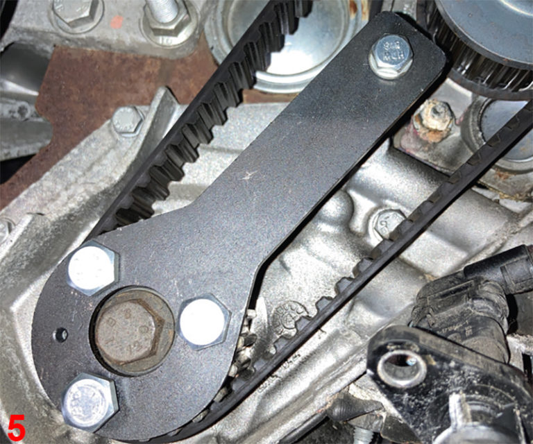 How to replace timing belt on a Fiat 500 - Professional Motor Mechanic