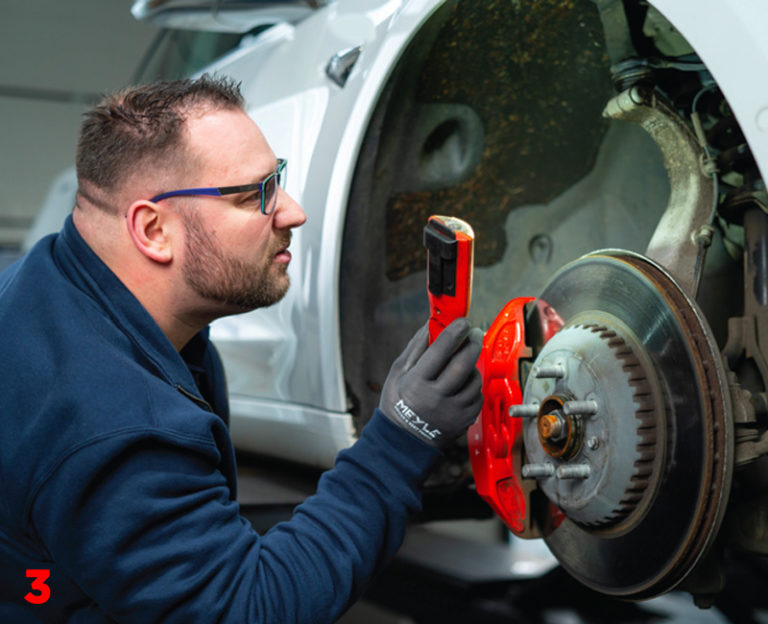 How to install a Tesla control arm - Professional Motor Mechanic