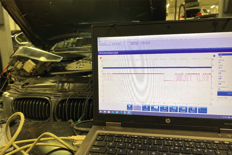 BMW headlamp failure diagnostic - Professional Motor Mechanic