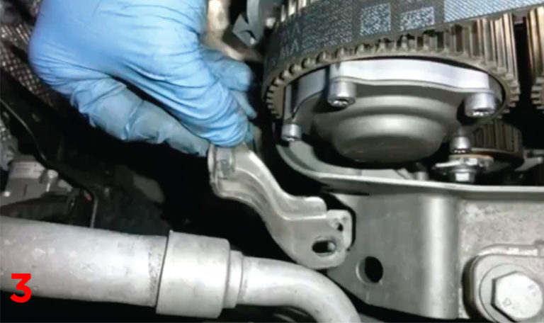 How to replace the timing belt on a Škoda Octavia - Professional Motor ...