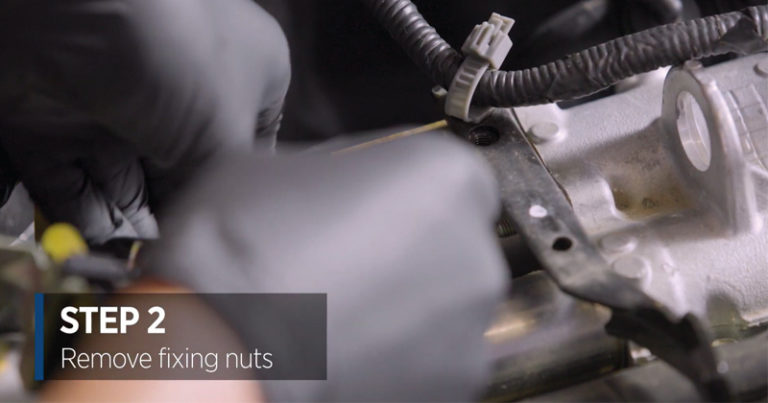 How to replace an EGR valve - Professional Motor Mechanic