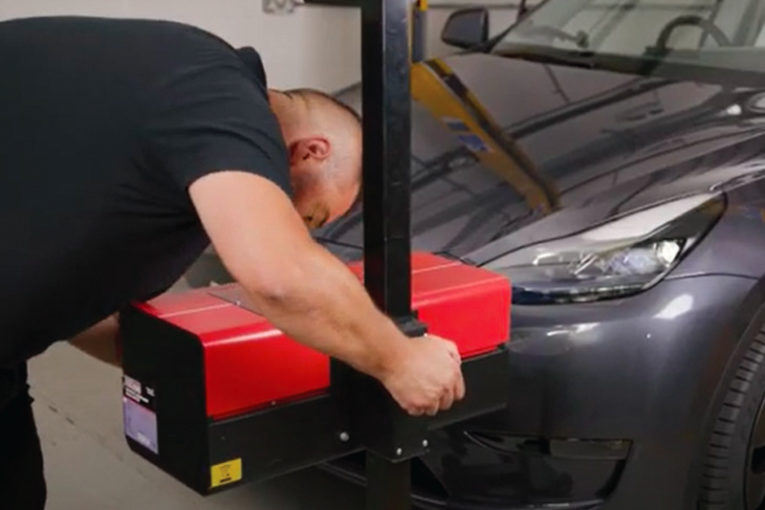 How to align the headlights on a Tesla - Professional Motor Mechanic